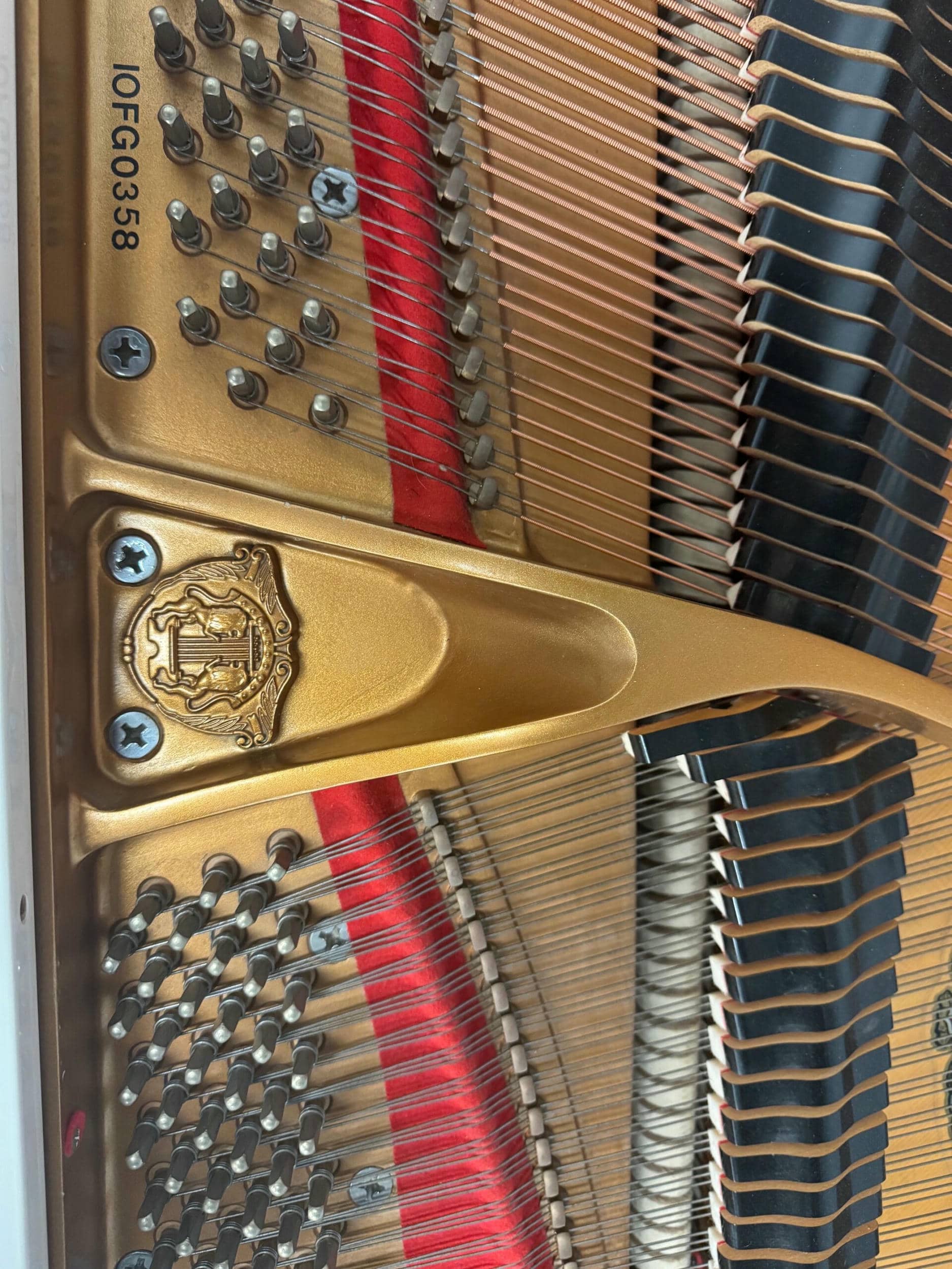 White Samick SG-150 | Used Pianos in Cleveland | Solich Piano